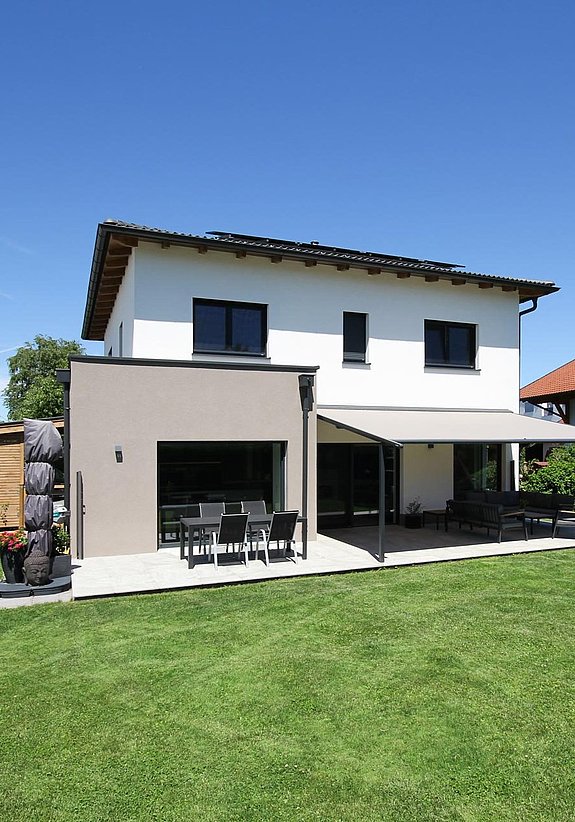 Haus mit Walmdach » Entdecken Sie die Vorteile